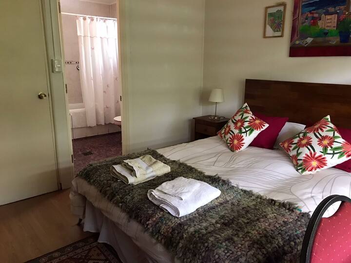 Habitación Matrimonial Con Baño Privado Central - Coyhaique