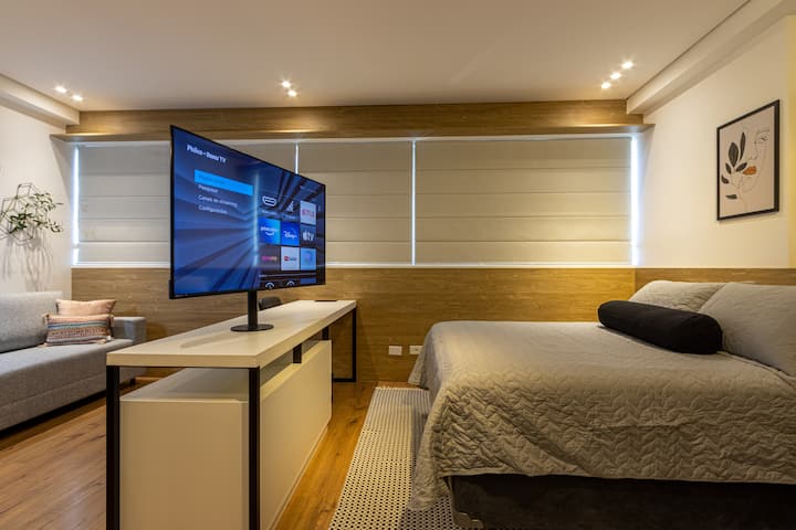 Studio C/ Vista Maravilhosa No 33 Andar C/ Garagem - 古里提巴