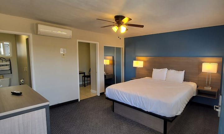 Deluxe King Bed Room - Avila Beach, CA