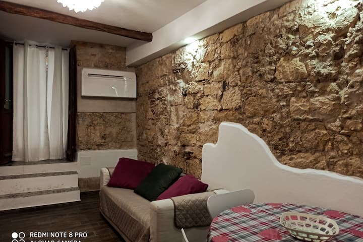 Castello Centro Storico Di Cagliari - カリアリ