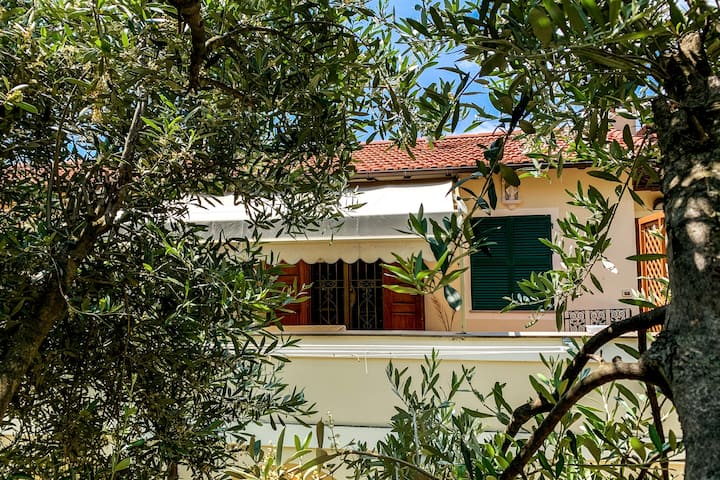 Relax In The Green Near The Sea In Finale Ligure - Finale Ligure