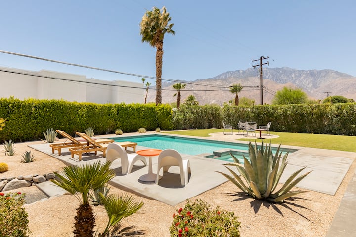 Saltwater Pool, Spa, Mountain View In Palm Springs - Palm Springs, CA