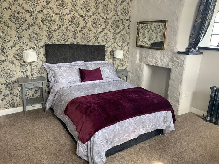 Bala Elegant Private En-suite Bedroom Bala Lake - Bala