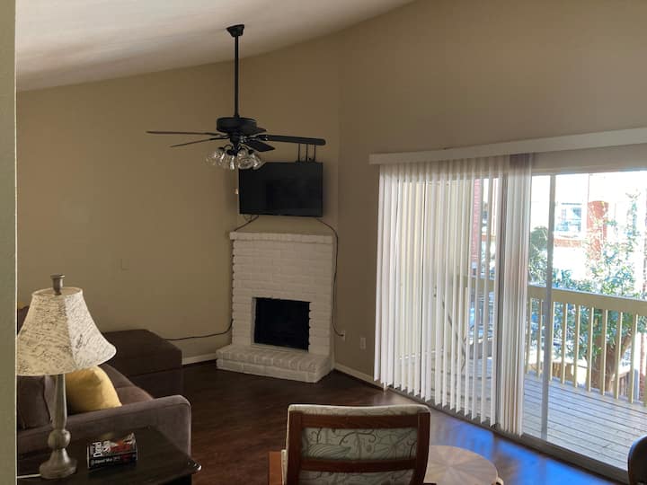 Quiet Home In Galleria Area - Houston, TX