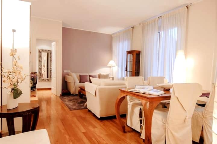 Chic & Quiet Flat In Central Milan | 4 Guests - Milan Central Station