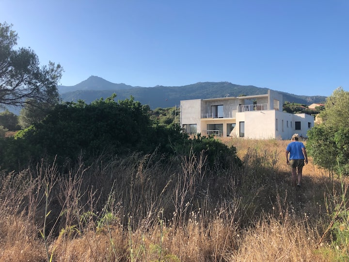 Villa Corse Du Sud Face à La Mer - Figari