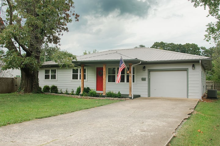 The Bentonvilla (Bike In Bike Out) - Bentonville, AR