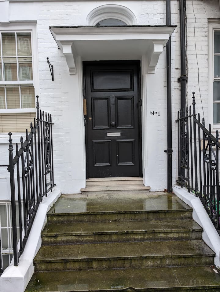 Chelsea Sloane Avenue Chic 1-bed Flat - チェルシー