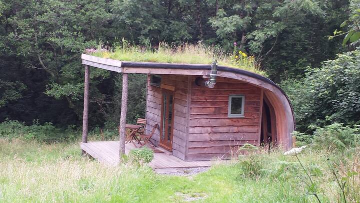 Hafan Cabin In Meadow, Llansadwrn, Carmarthenshire - Llandovery