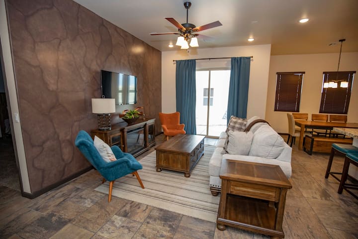 New Southwest Home In Golf Course Community - ラスクルーセス, NM