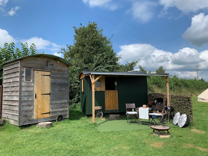 Shepherds Hut With Log Burner In Oswestry - Oswestry
