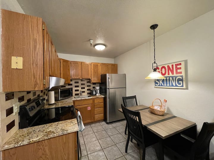 Premium Park City Ski Condo-excelentes Tarifas Y Ubicación-¡vea Nuestras Reseñas! - Park City, UT