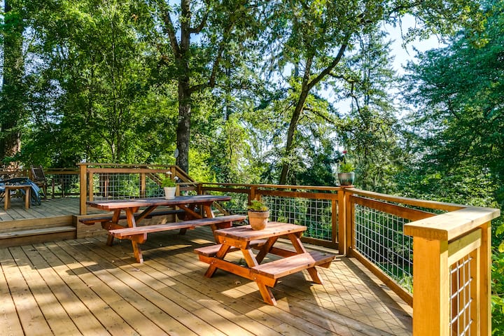 Spacious Sylvan St Home 1 Mi From Uofo - Eugene, OR