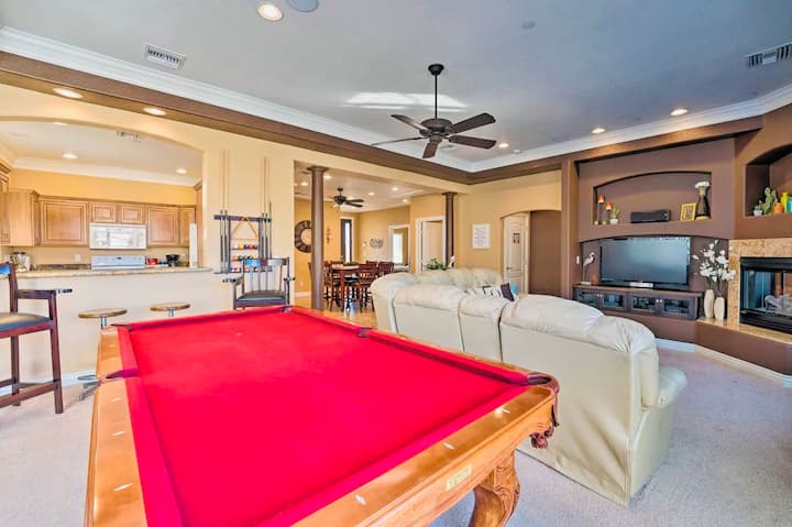 Ideally Located Townhome W/ Pool! - Bullhead City, AZ