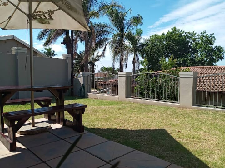 1 Bedroom - Garden Cottage Glenashley - Durban North
