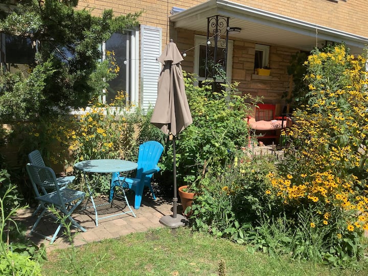 Lovely Private Townhouse In Quiet Budlong Woods - Chicago