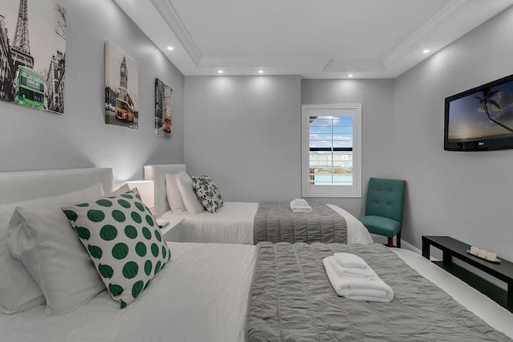 #1902 Luxury Lakefront 2bd2ba By I-drive/universal - Orlando