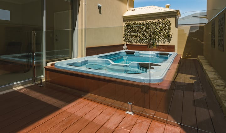 Marina Views 2 Storey Property - Mindarie