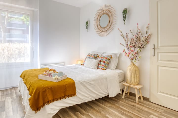 🔴 F2 Cosy Près Du Stade De France - Netflix 🔴 - Saint-Denis, France