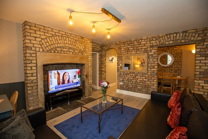 Ballsbridge Superb 3 Bedroom Lodge Duplex - Dublin, Ireland
