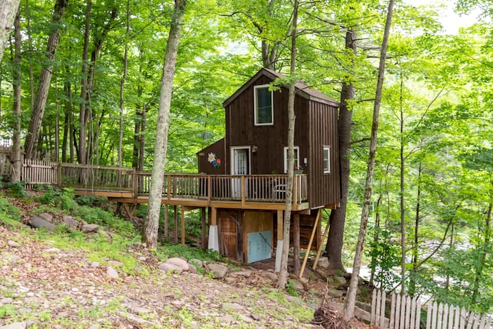 Cozy Treehouse In Catskill Mountains. - Catskill, NY