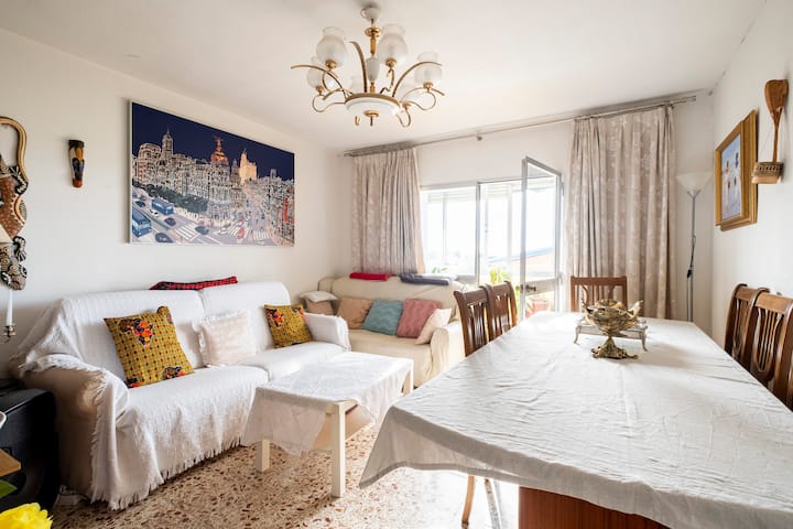 Economic, Double Bed, Private Room In A Calm Place - Municipality of Alcobendas