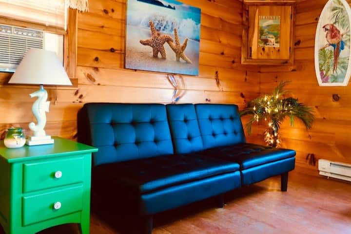 Polynesian Paradise: 4 Cabins, 12 Beds, 24 People - Mount Vernon, OH
