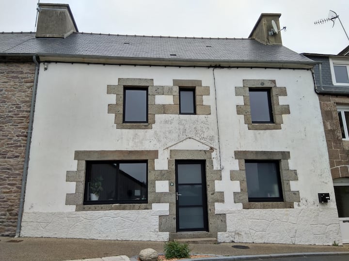 Maison Barbu, Dans La Baie De Paimpol. - Plouha