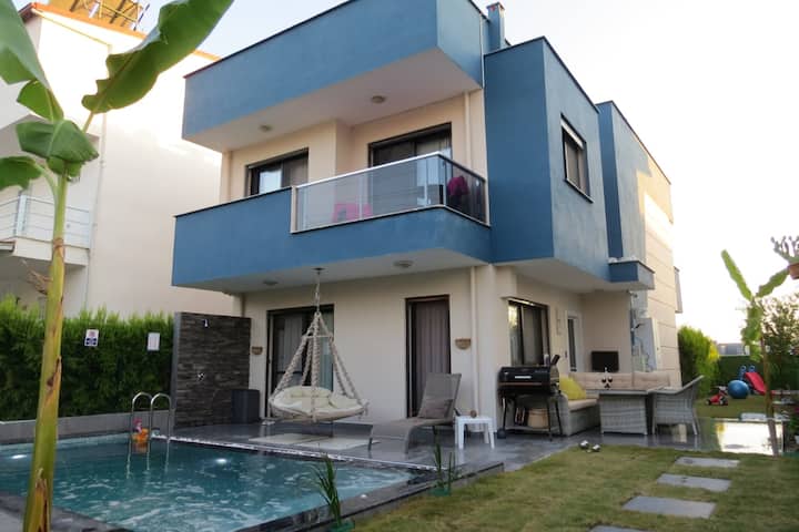 Vip Heated Massage Children's Pool Smart Villa - Davutlar