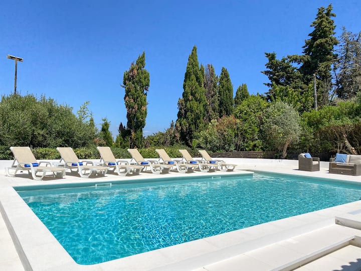 Beautiful Family Villa With Pool, Close To Beaches - Portugal