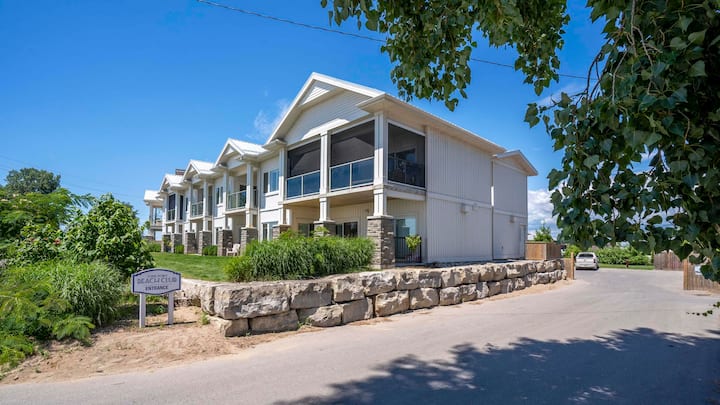 Long Point Vacation Rentals & Homes - Ontario, Canada | Airbnb