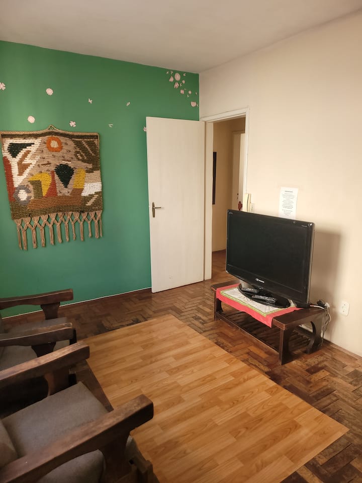 Apartamento 2 Dormitórios Central - Santa Maria