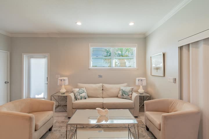 Luxury Cottage Near Anna Maria Island And Beach - Bradenton, FL