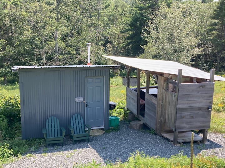 Tiny Cabin On Blue Hill Farm - New England