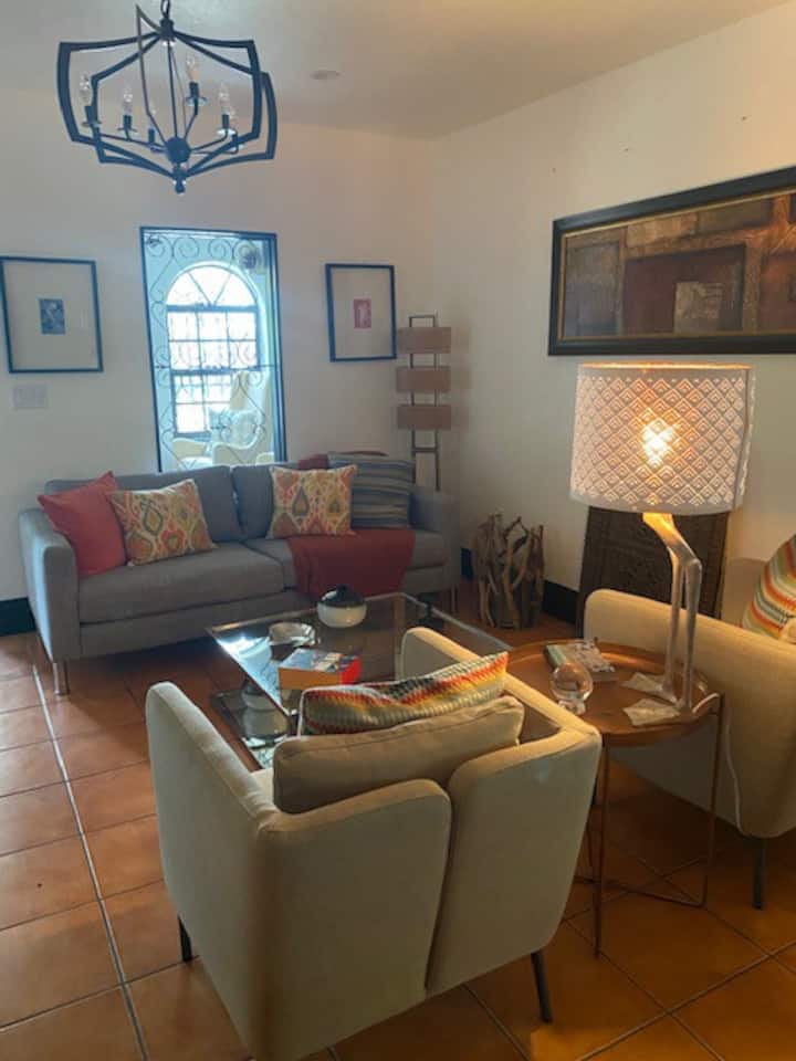 Mayu's Spanish Retreat 1 Famous 8 St, 5m Brickell - Miami