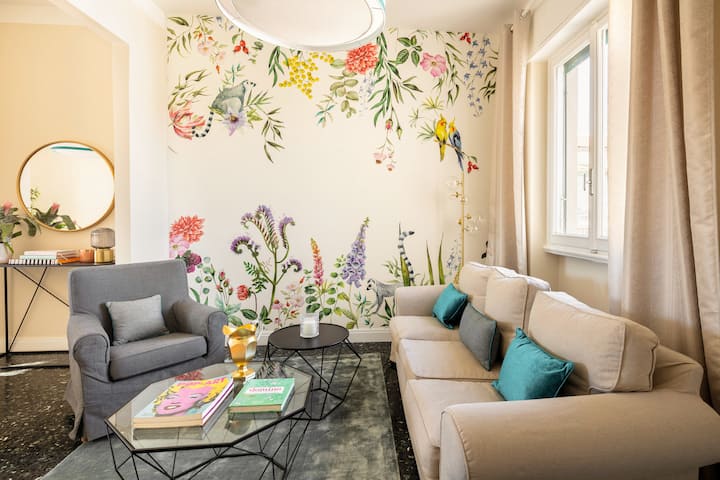 Luminoso Attico Per Amici E Famiglie + Parcheggio - Florence