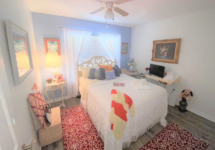 The Villages "Carpe Diem"! 2 Miles Sumter/spanish! - The Villages, FL