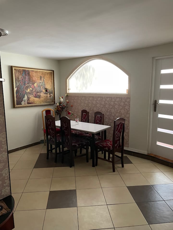 Przyjemny Pensjonat W Rynku Kielc P4