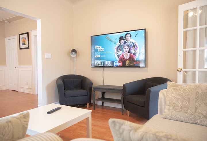 Your Place By The Falls - 2br 3bed 2ba - Niagara Falls