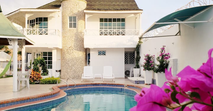 Casa Exclusiva Con Vista Al Mar/playa Con Piscina - Cartagena, Colombia