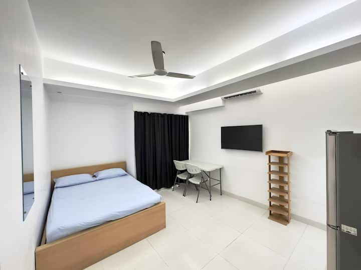 Full Furnished Studio Apartment With Cozy Ambiance - Dhaka