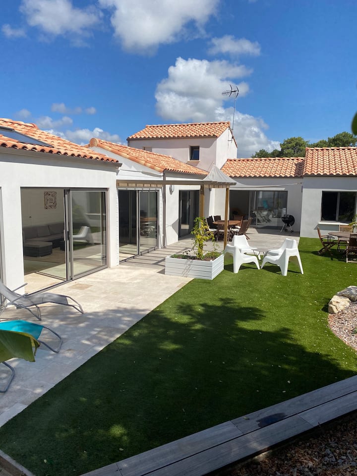 Villa Les Embruns Avec Piscine Intérieure - Saint-Jean-de-Monts