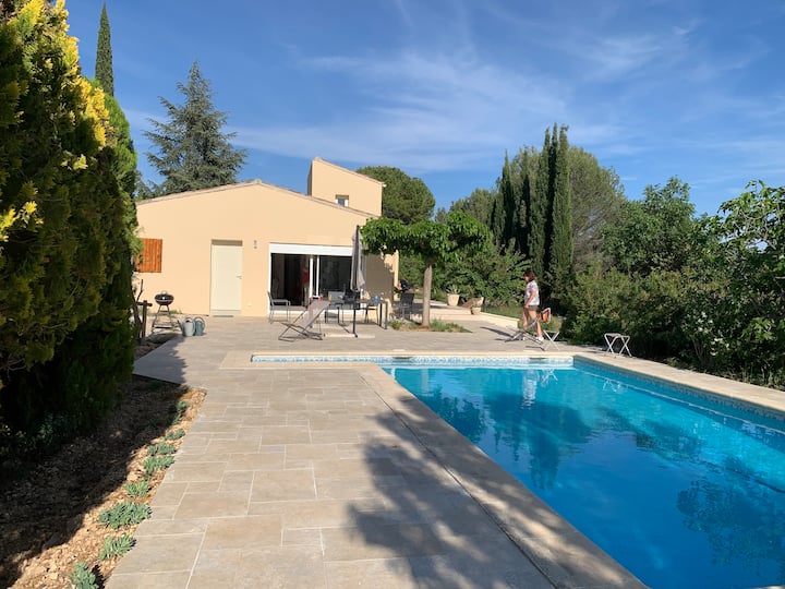 La Féniliane: Villa Avec Piscine Dans Le Lubéron - Lauris