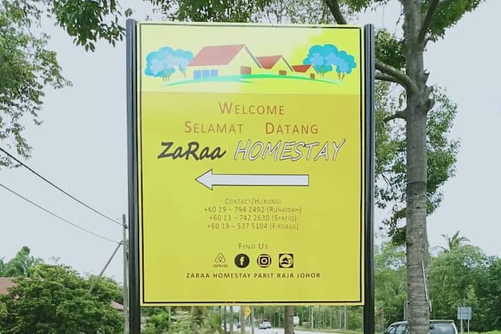 Homestay Parit Raja 3bed2bath Zaraa Guest House 3 - Ayer Hitam