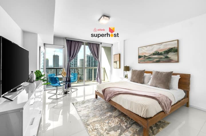 Sky Studio Icon Brickell - Miami, FL