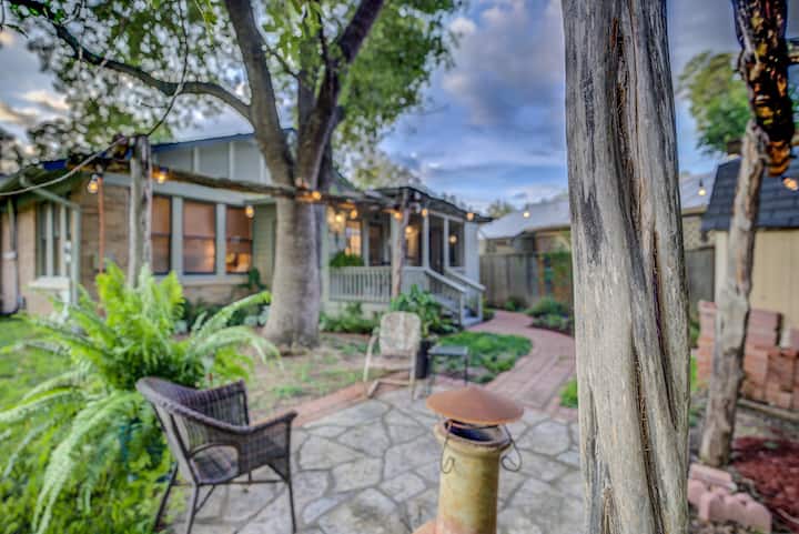 New Braunfels Bungalow~downtown - New Braunfels, TX
