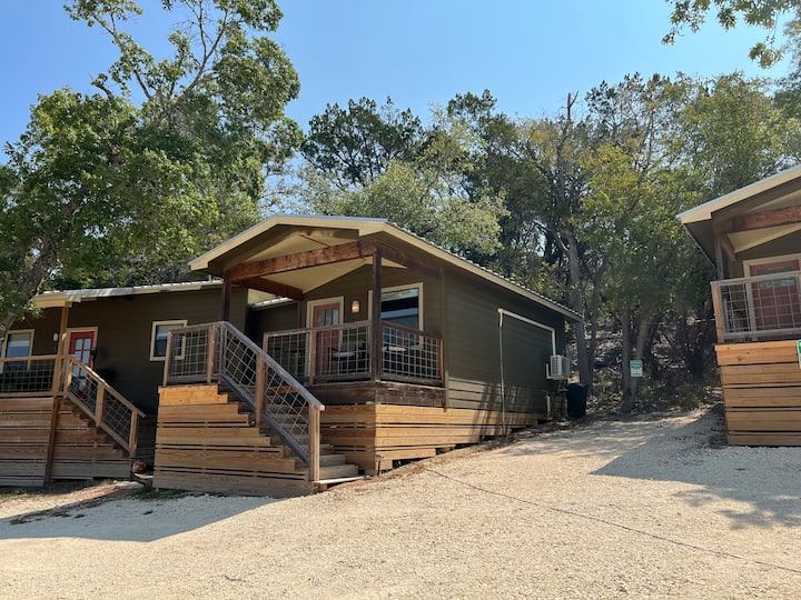 Cabin 4 At Mercer Dancehall - Dripping Springs, TX