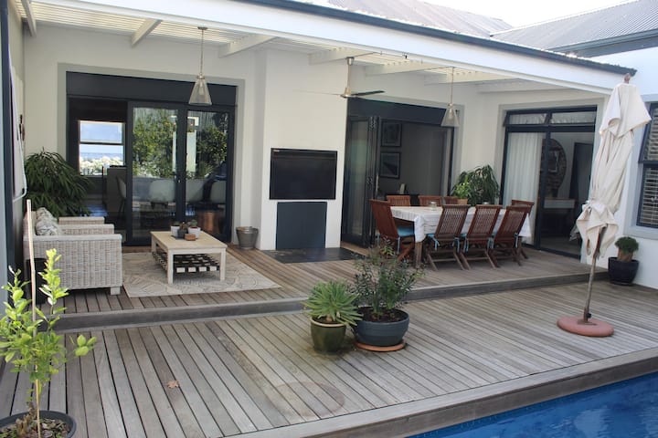 Stylish In Franschhoek Village - Franschhoek