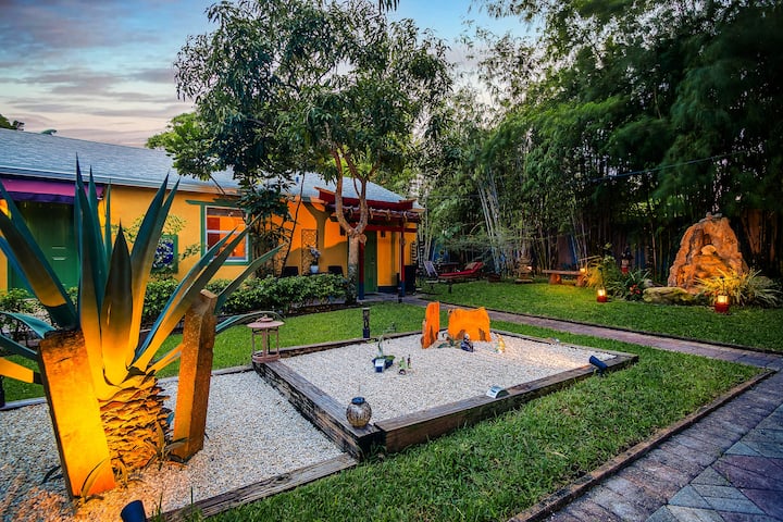 Rising Sun Cottage - West Palm Beach, FL