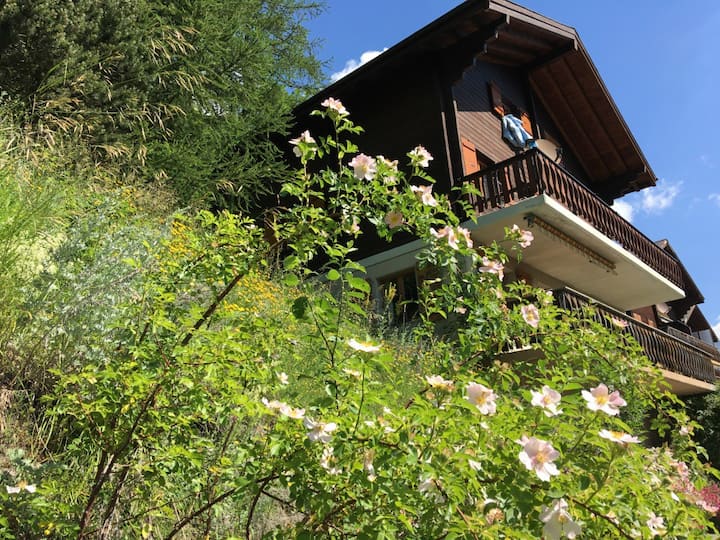 Chalet Chnorz - Taxe Séjour Incl. - 1 Semaine 10% - Lax